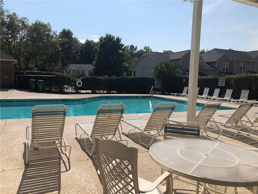 9008 Cinnabay Dr, Charlotte, NC 28216 | Zillow