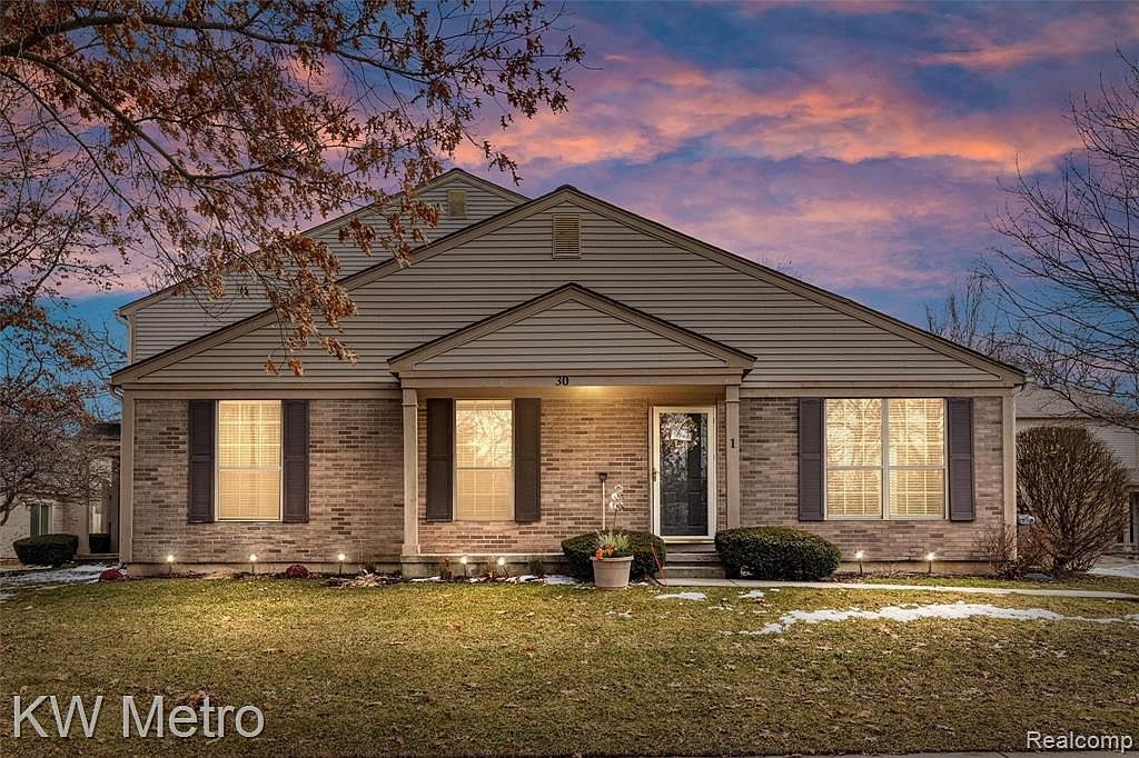 30 Pine Tree Ridge Dr UNIT 1, Waterford, MI 48327 | Zillow