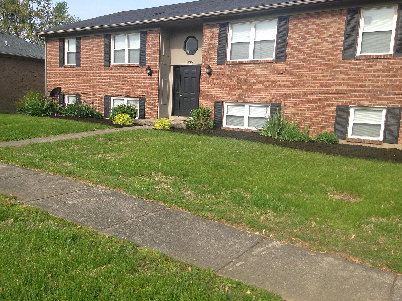 3709 Hacker Ct #1, Lexington, KY 40517 | Zillow