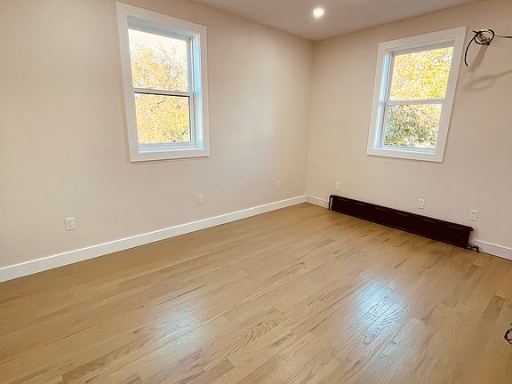 25 Graves St FLOOR 2, Staten Island, NY 10314 | Zillow