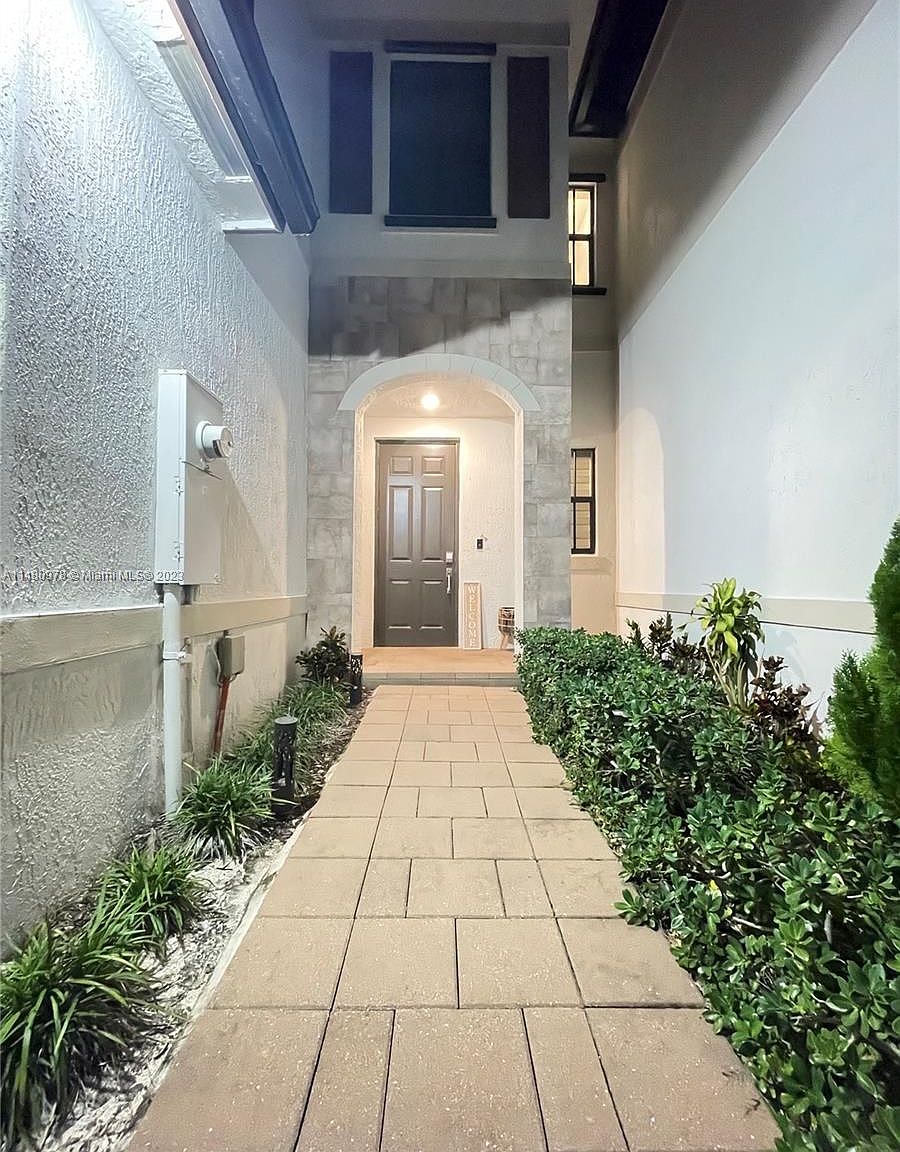 10926 W 33rd Way #10926, Hialeah, FL 33018 | Zillow