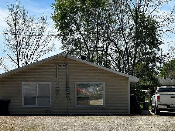 705 E Russell Ave, Welsh, LA 70591 | MLS #SWL24001440 | Zillow