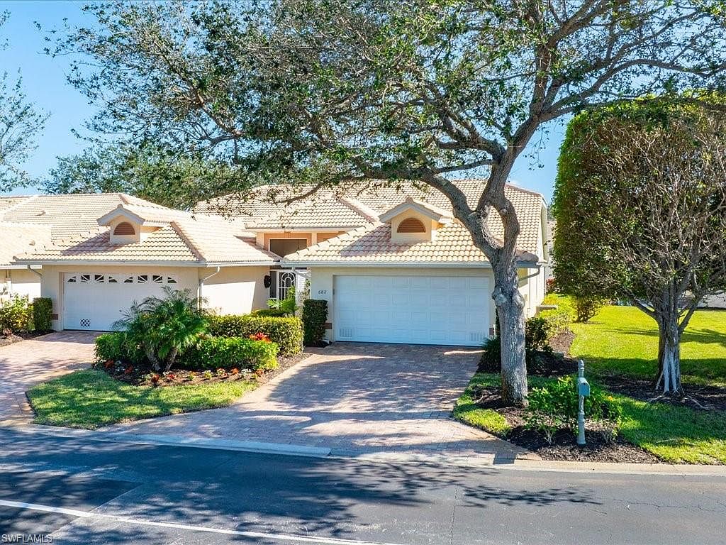 682 Wiggins Bay Dr #2-2R, Naples, FL 34110 | MLS #225004792 | Zillow