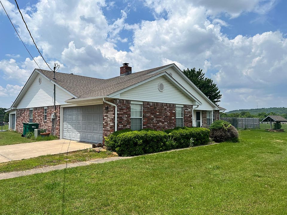 1980 S Friendship Rd Springdale AR | Zillow