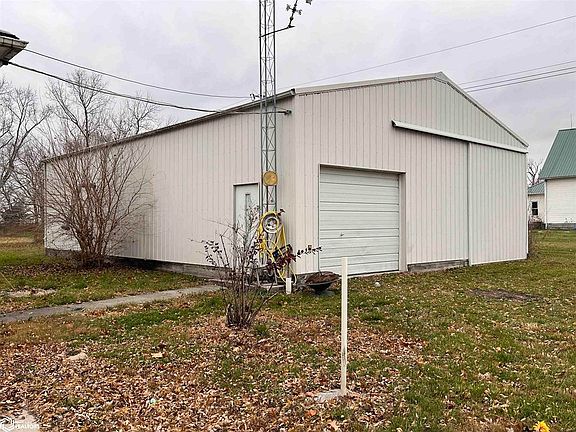 4851 Hessle St, Farson, IA 52563 | Zillow