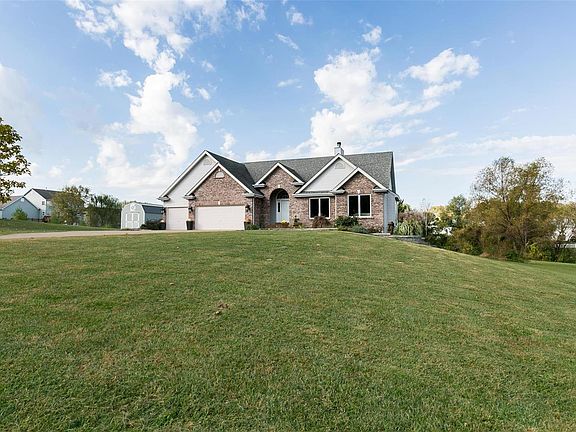 2083 Duello Rd, Lake Saint Louis, MO 63367 | MLS #24054093 | Zillow