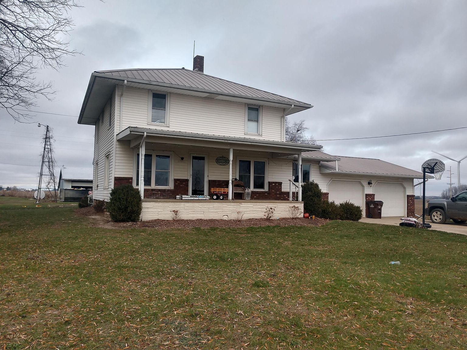 9898 W Garfield Rd, Carson City, MI 48811 | Zillow