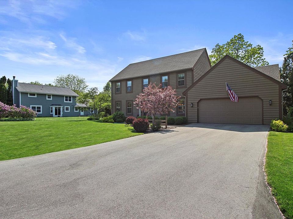 3306 Rosewood Ln, Racine, WI 53404 | MLS #1835473 | Zillow