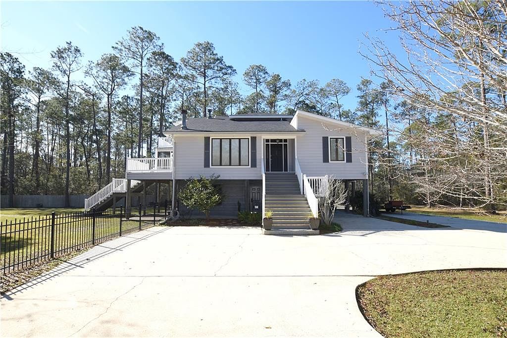 59325 Cypress Bayou Ln, Lacombe, LA 70445 | Zillow