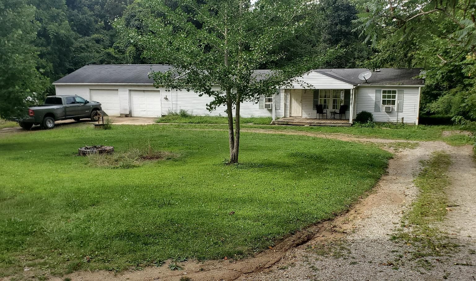 25380 State Route 180, Rockbridge, OH 43149 | Zillow