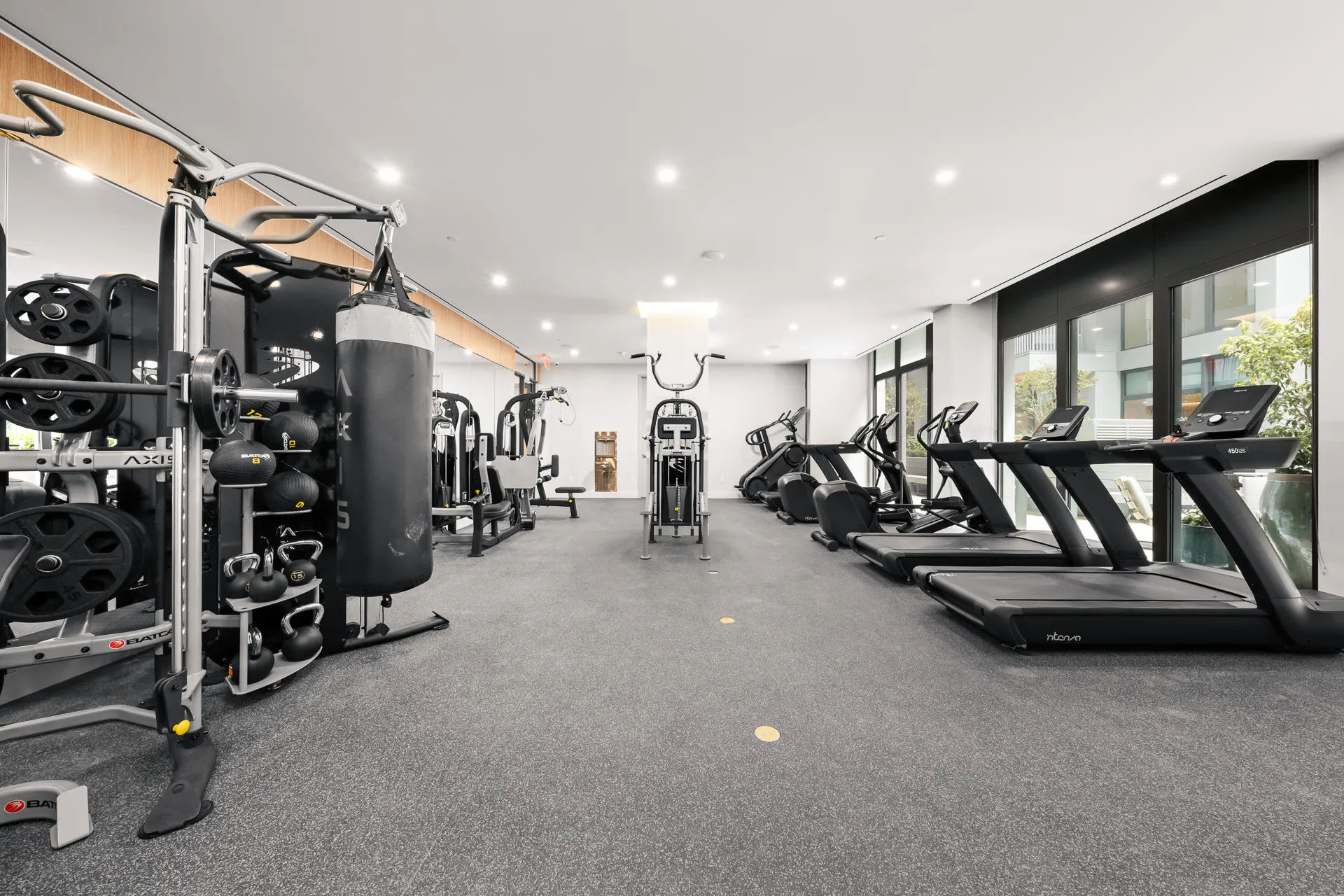 Lorimer House at 265 Lorimer Street in Williamsburg : Sales, Rentals ...