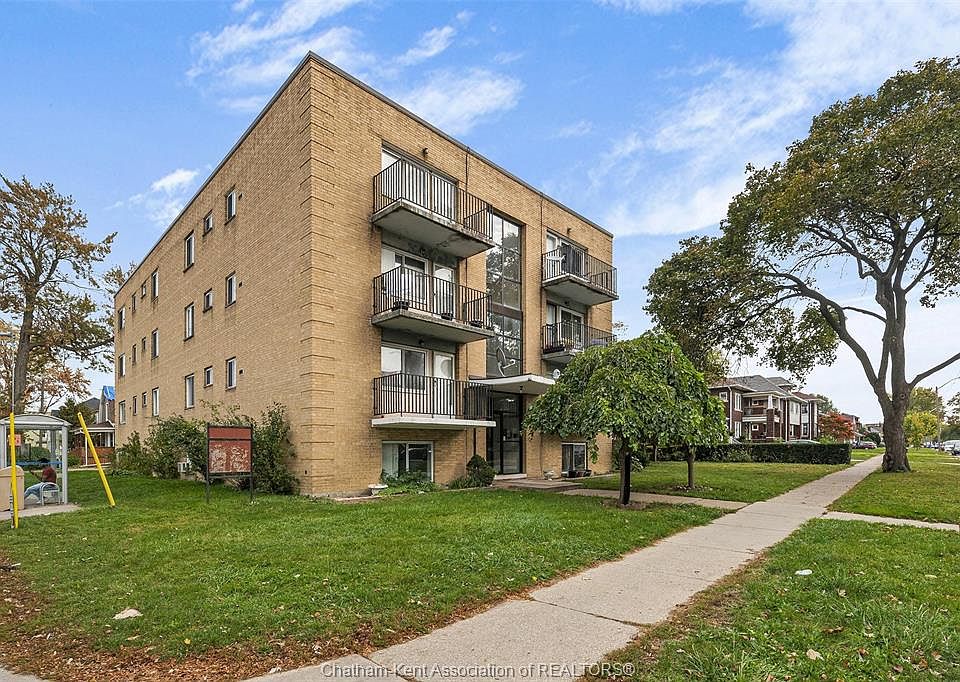 306 Partington Ave, Windsor, ON N9B 2N5 | MLS #23021240 | Zillow