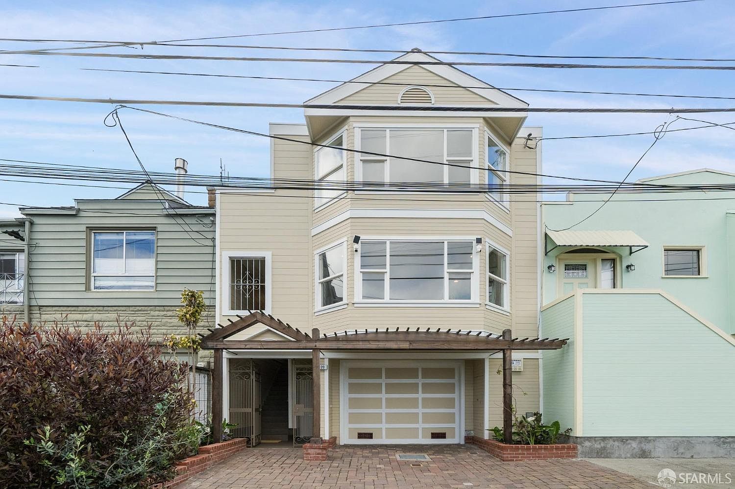 220 Holladay Ave, San Francisco, CA 94110 | Zillow