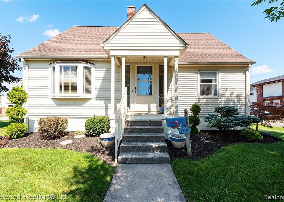 28574 Pardo St, Garden City, MI 48135 | Zillow
