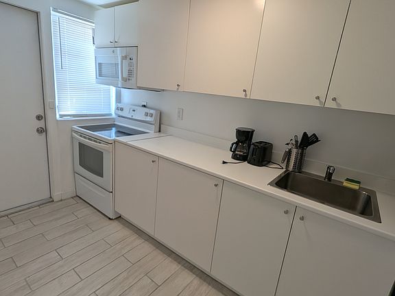 6761 SW 31st St #H4, Miami, FL 33155 | Zillow