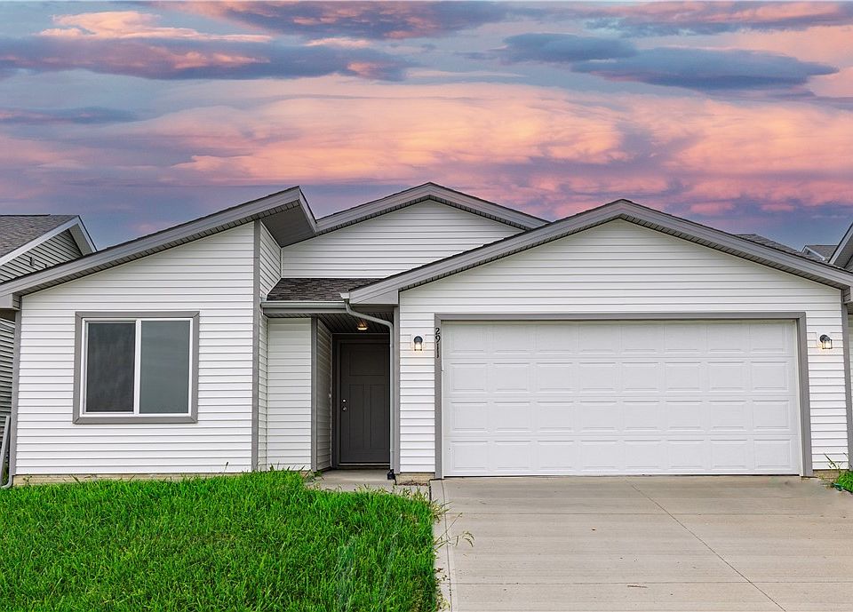2911 Jerry Cir, Van Meter, IA 50261 | Zillow