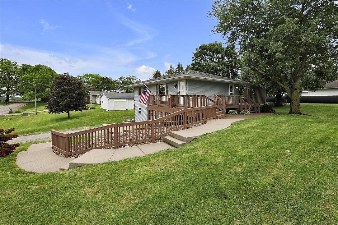 501 E Washington St, Monroe, IA 50170 | Zillow