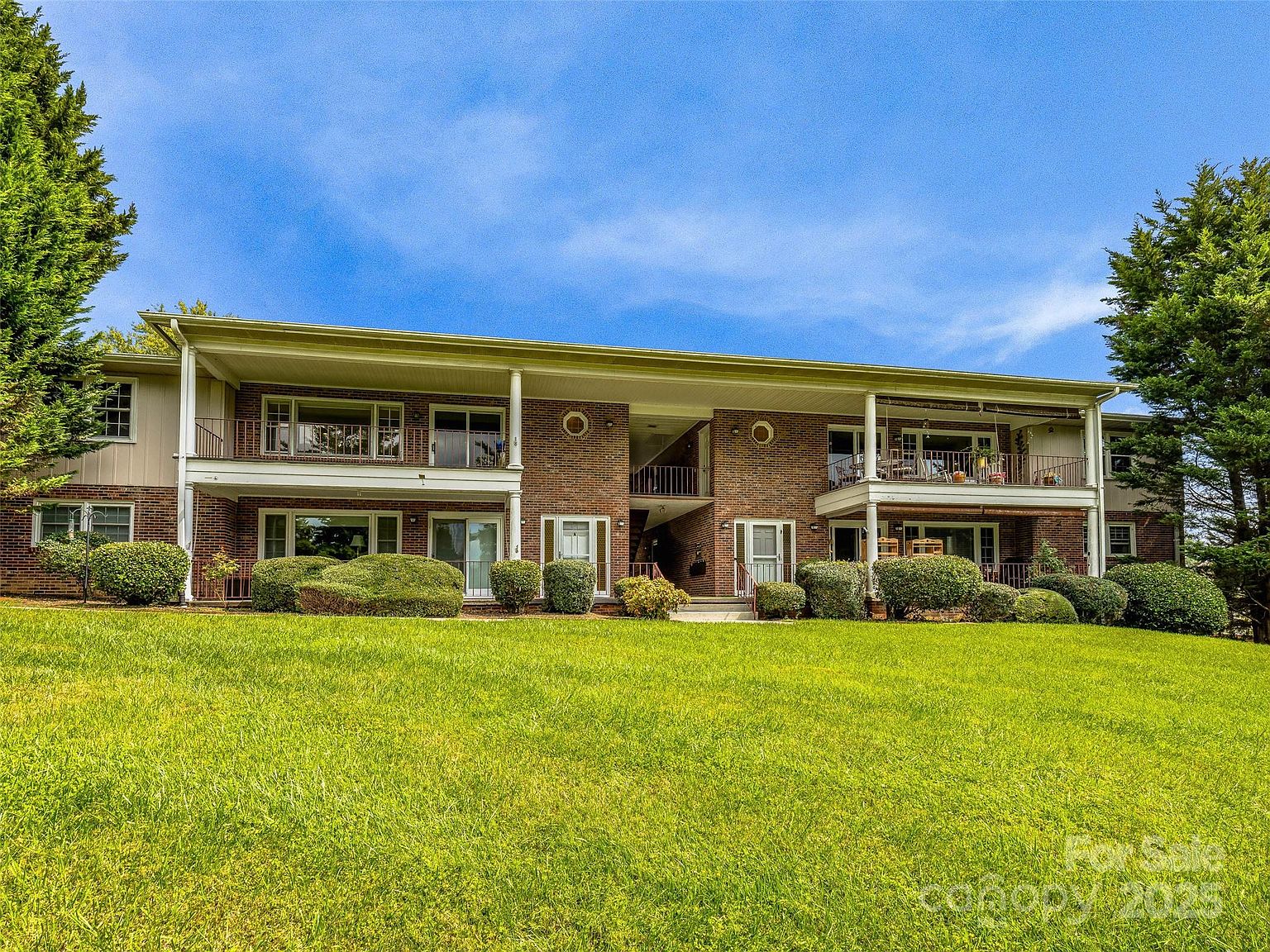 410 Golf View Condo Ln CONDO LANE 2D, Hendersonville, NC 28739 | MLS ...