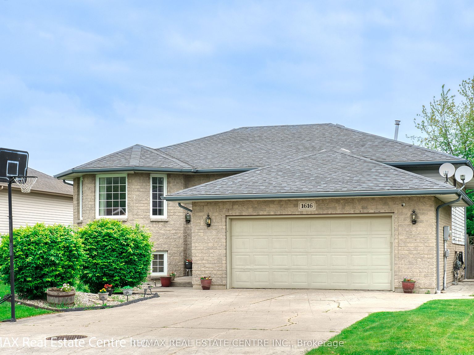 1616 N Birchwood Cres, Lakeshore, ON N8L 1E1 | MLS #X12193061 | Zillow