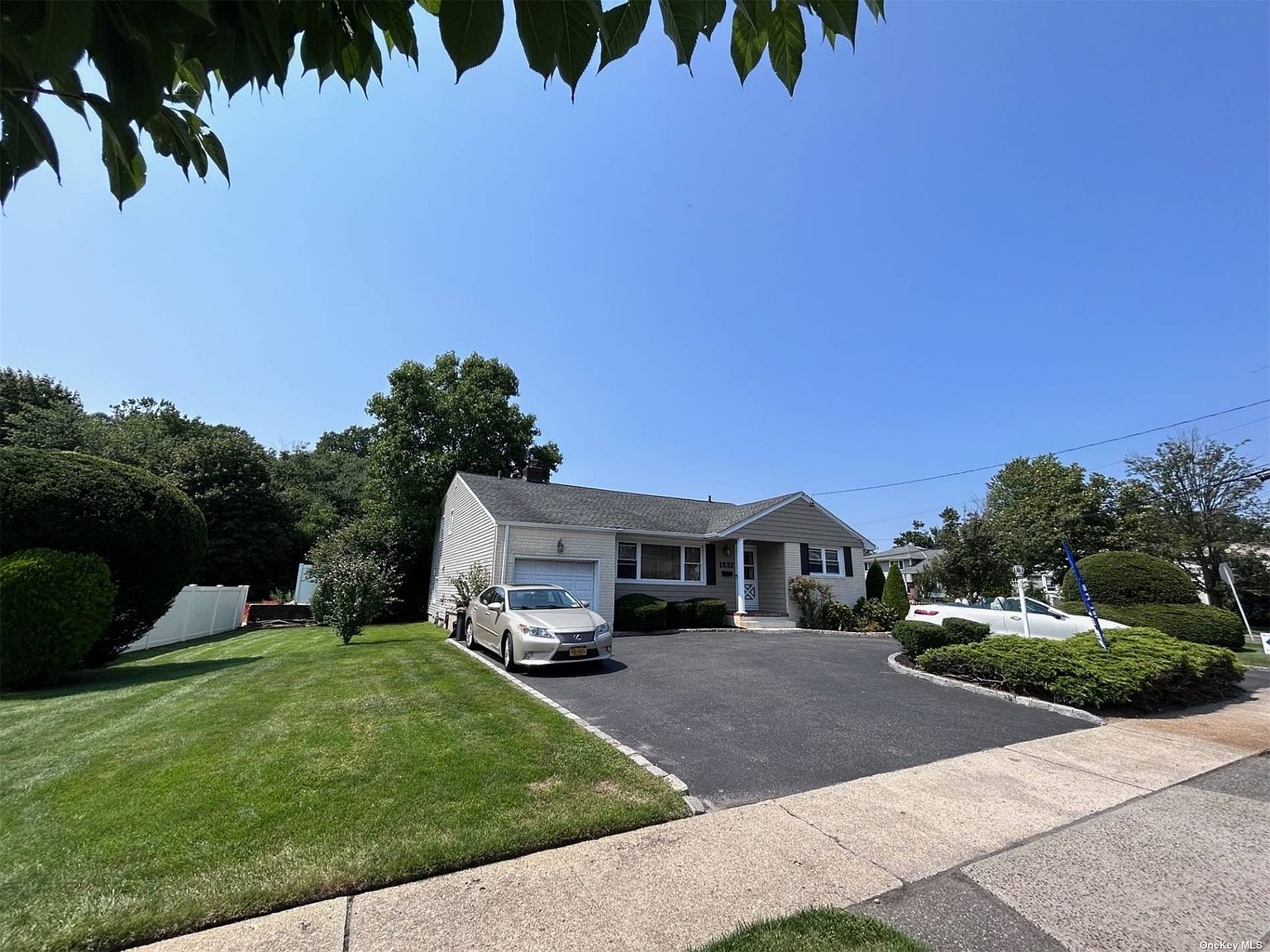 1632 Wantagh Avenue, Wantagh, NY 11793 | Zillow