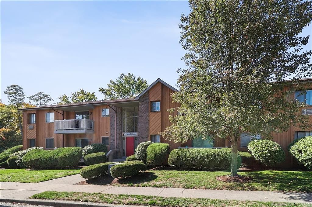 15 Riverview Dr #15, Bridgeport, CT 06606 | Zillow