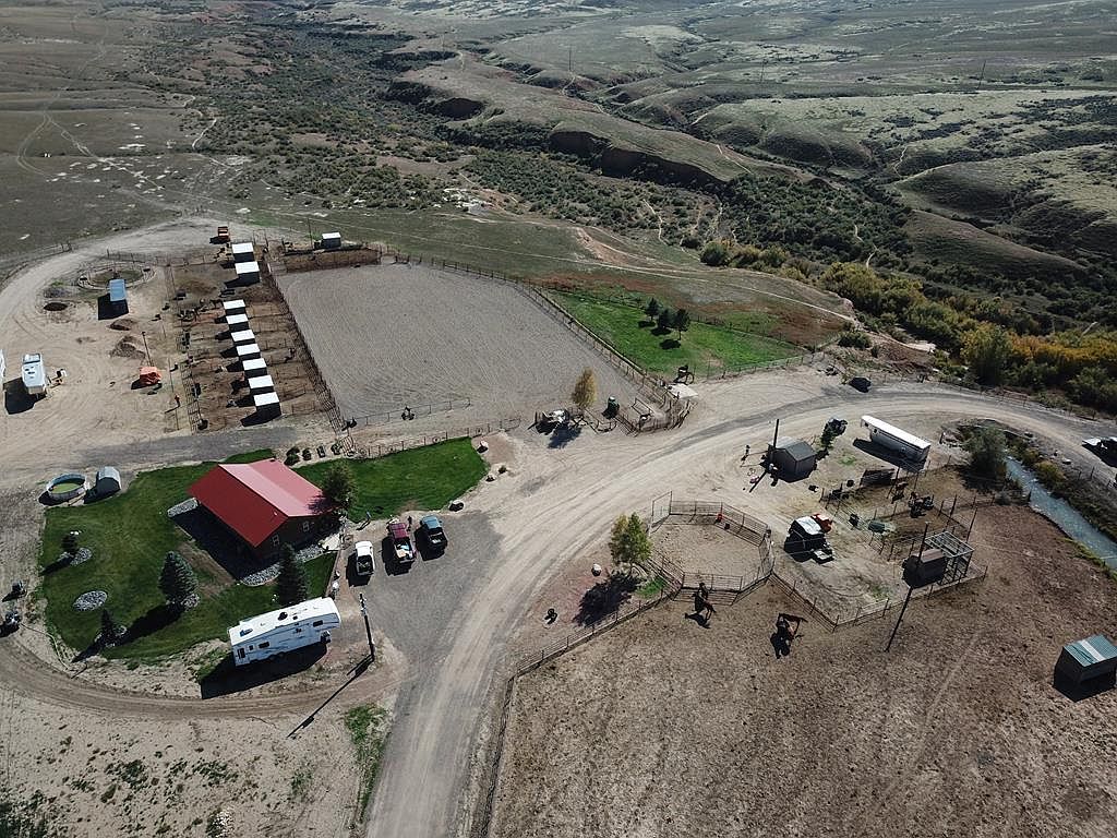 1246 Hwy 14, Shell, WY 82441 | MLS #10019726 | Zillow