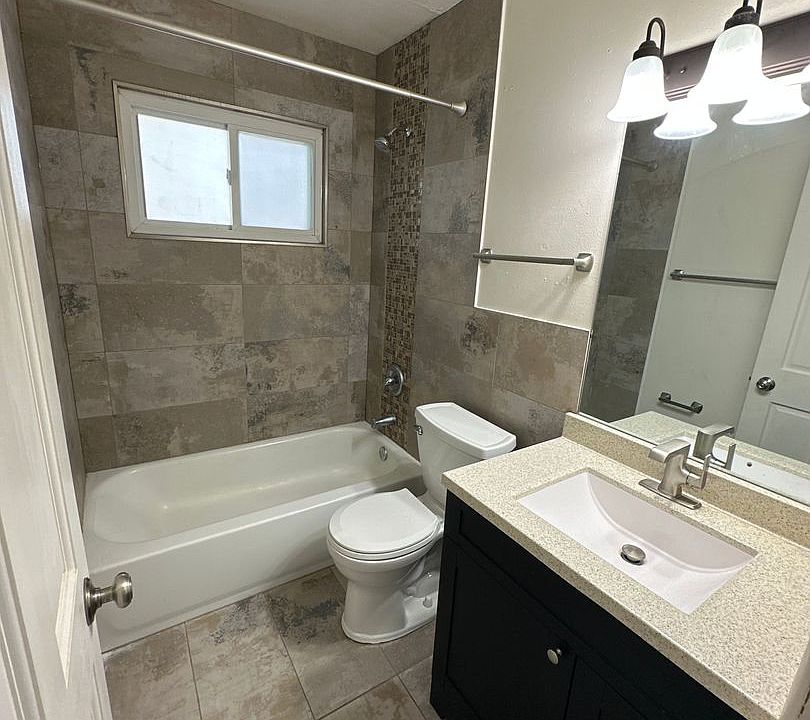 Lake Point Drive Apartments - 1802-1906 Lake Point Dr Madison, WI | Zillow