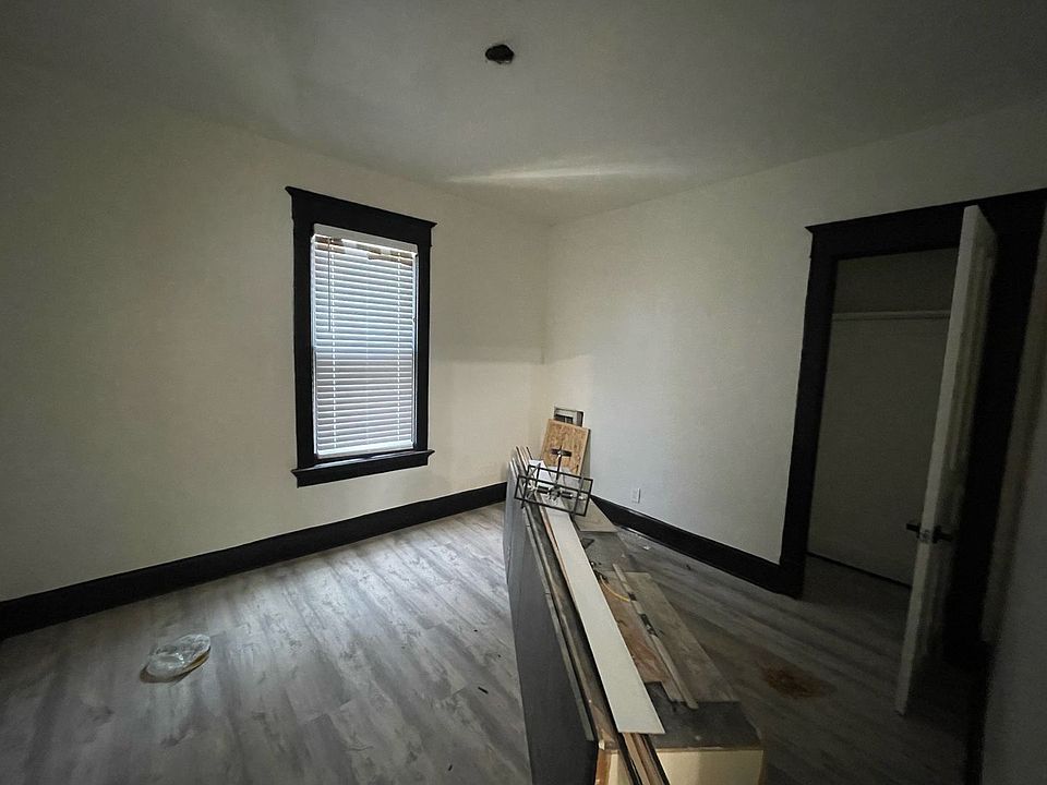 633 W Chambers St - 633 W Chambers St Milwaukee WI | Zillow 633 W Chambers St - 633 W Chambers St Milwaukee WI | Zillow