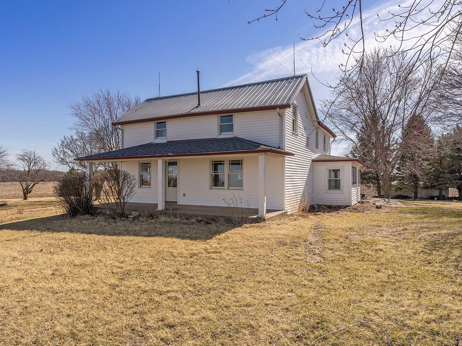 2544 132nd St, Moscow, IA 52760 | Zillow
