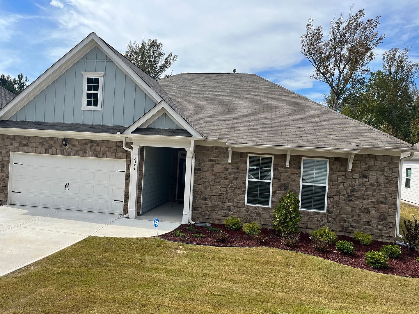 7374 Jennadee Dr, Fairburn, GA 30213 | Zillow
