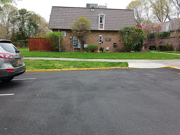 655 Middle Country Rd APT 8C1, Coram, NY 11727 | Zillow