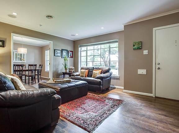 6420 Glennox Ln, Dallas, TX 75214 | Zillow