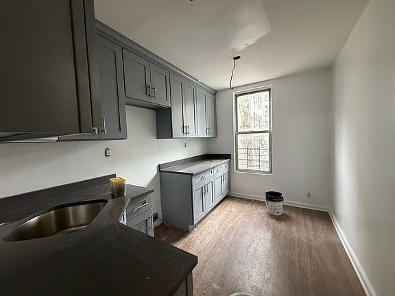 798 Elsmere Pl Floor 2, Bronx, NY 10460 | Zillow