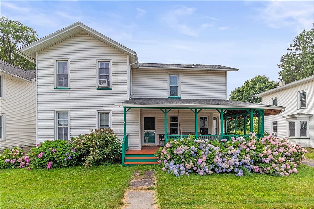 4198 Ridge Rd, Williamson, NY 14589 | Zillow