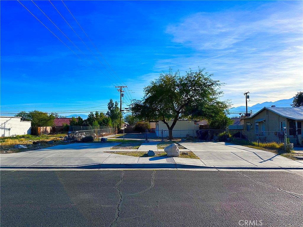 66425 Cahuilla Ave, Desert Hot Springs, CA 92240 | MLS #OC23230175 | Zillow