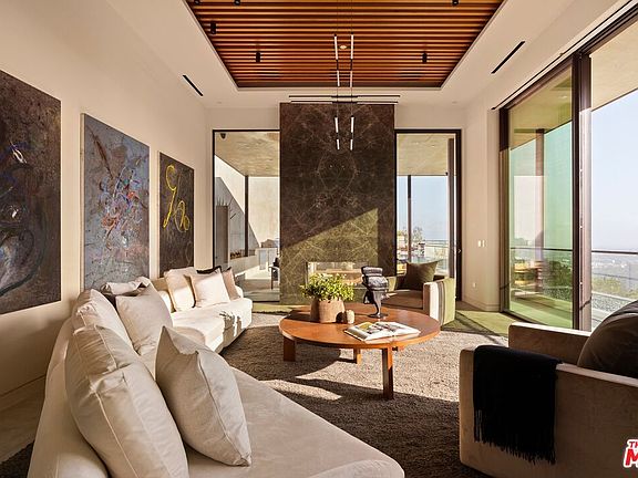 1690 N Doheny Dr, West Hollywood, CA 90069 | MLS #24-437563 | Zillow