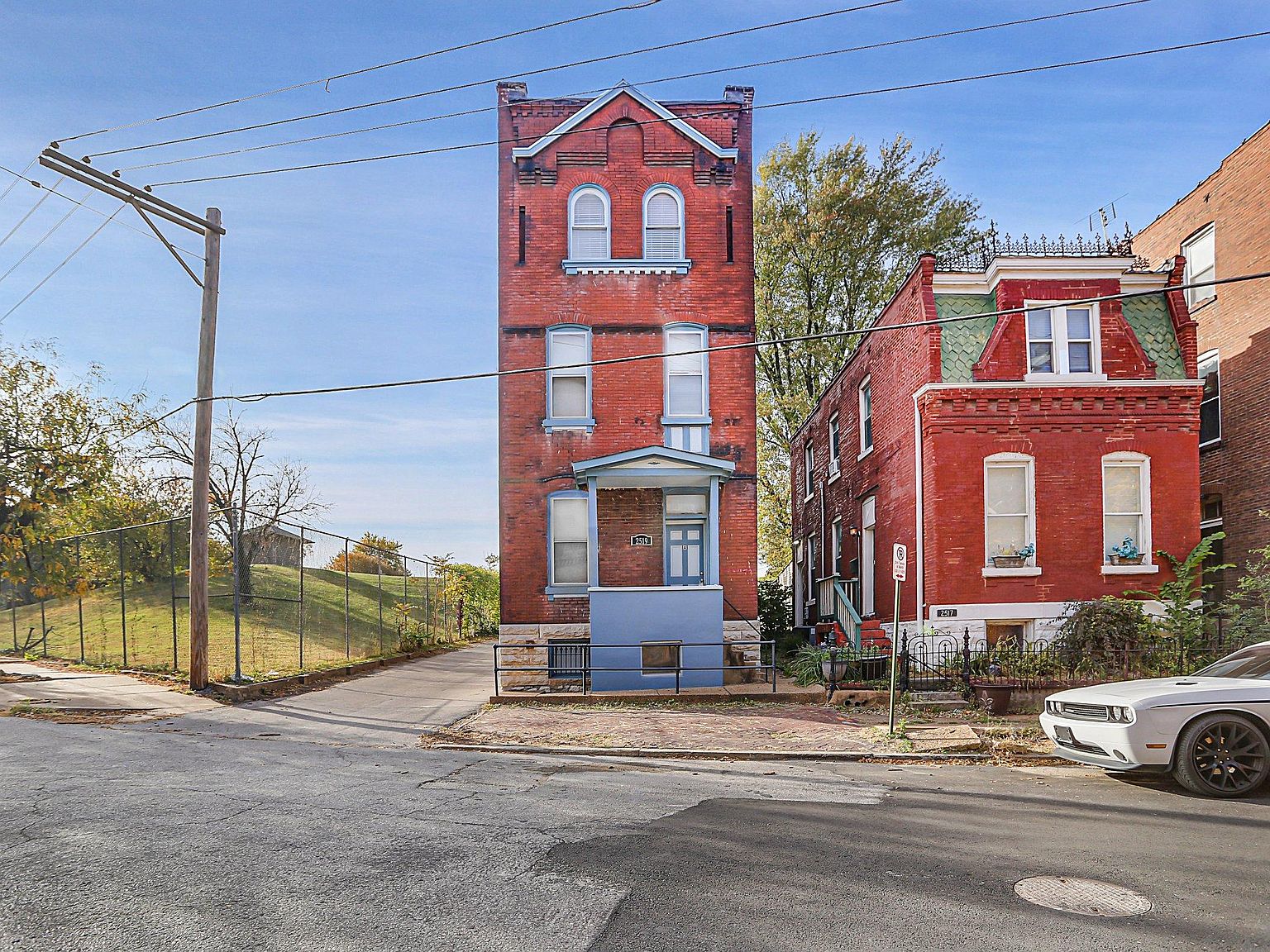 2519 S 9th St #C, Saint Louis, MO 63104 | Zillow