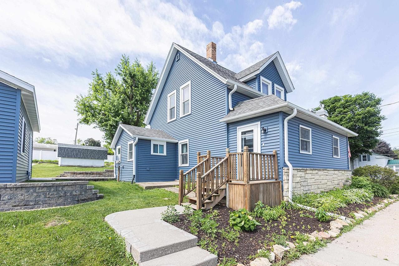 142 West Church Street, Shullsburg, WI 53586 | Zillow