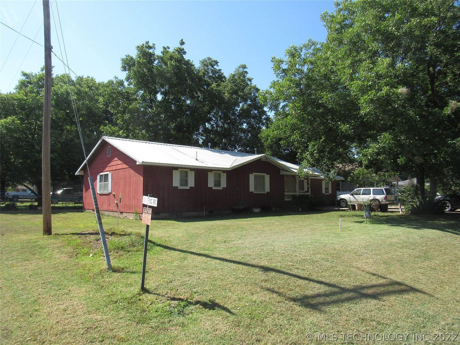 411 SW 4th St, Checotah, OK 74426 | Zillow