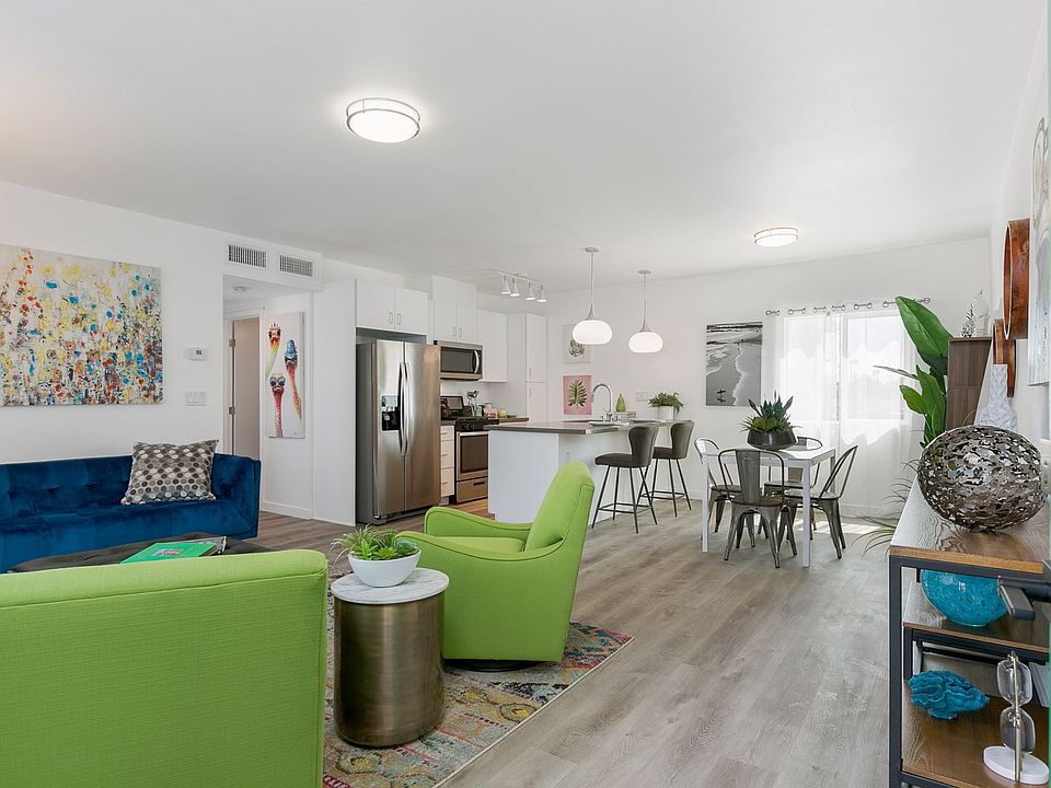 Marilyn Manor - 6736 Woodley Ave Van Nuys CA | Zillow