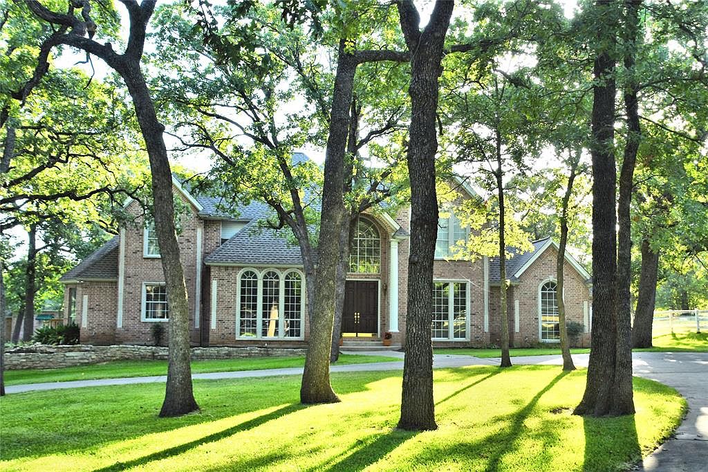 918 Old Decatur Rd, Decatur, TX 76234 | Zillow