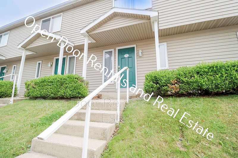 15030 Tally Ho Dr APT 18, Huntertown, IN 46748 | Zillow