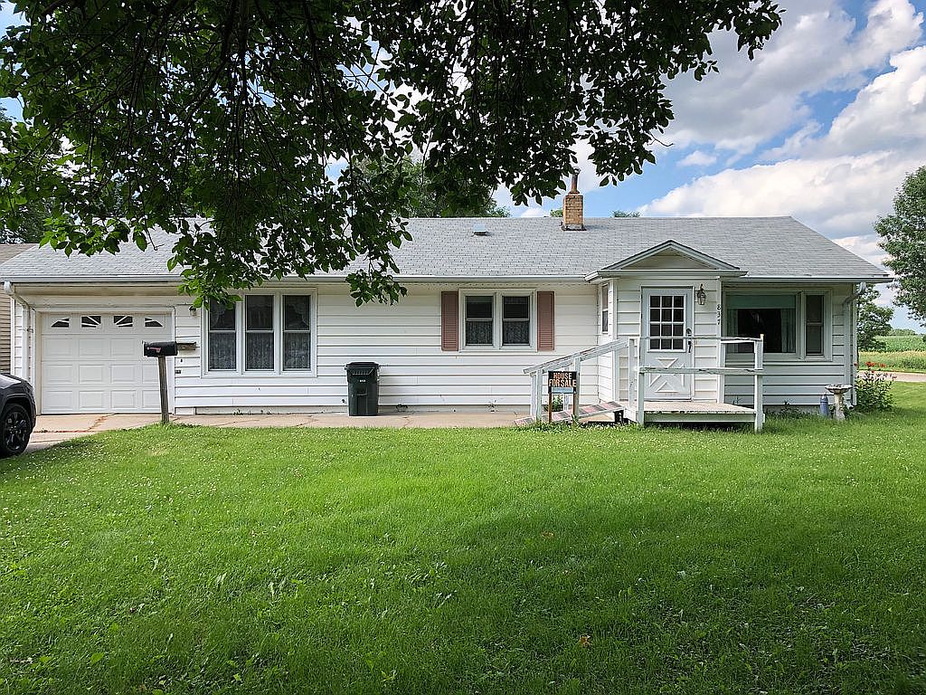 837 Main St, Mapleton, IA 51034 | Zillow