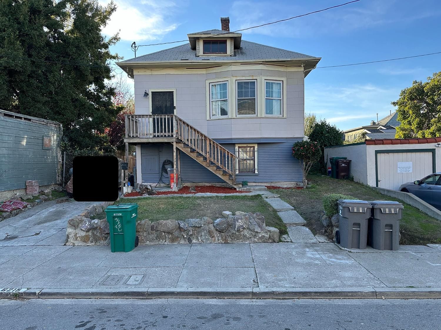 6211-6215 Dover St, Oakland, CA 94609 | MLS #225000391 | Zillow