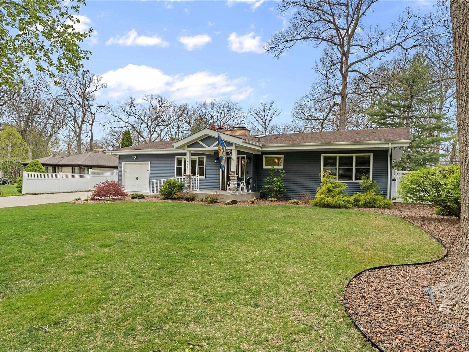 1209 Oak Ridge Dr, South Bend, IN 46617 | Zillow