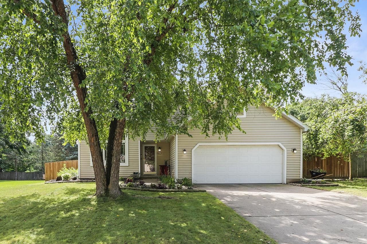 4817 Kingsford Way, Madison, WI 53704 | Zillow