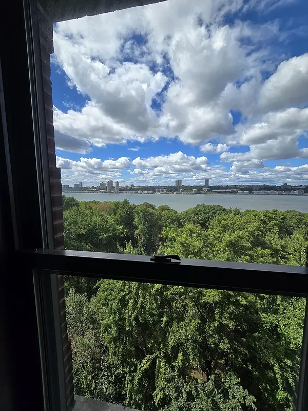 202 Riverside Drive #9B in Upper West Side, Manhattan | StreetEasy