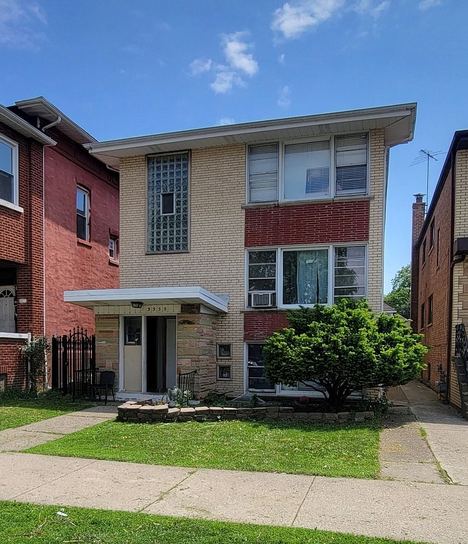 3355 W 65th St, Chicago, IL 60629 | Zillow