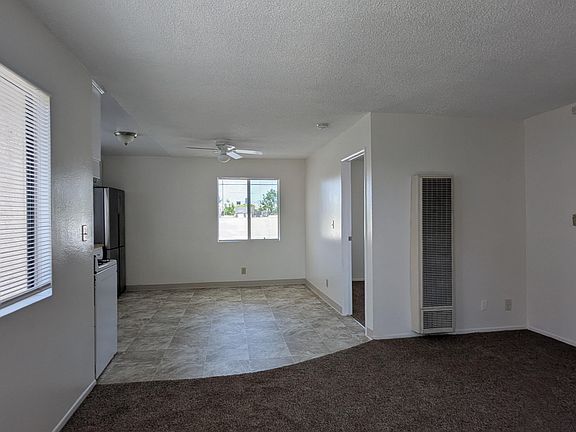 11701 Acacia Ave APT 6, Hawthorne, CA 90250 | Zillow