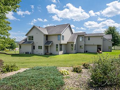 1960 W Stagecoach Trl, Scales Mound, IL 61075 | Zillow